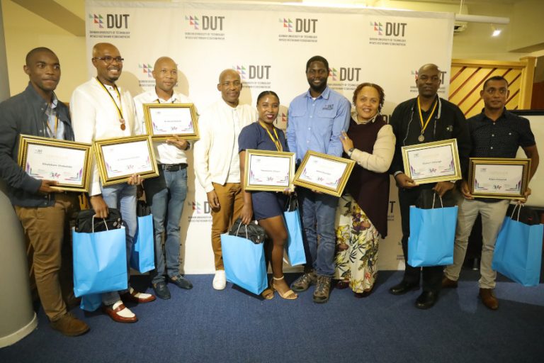 A R10 000 REWARD FOR THE DUT TOP 11 COMRADES MARATHON RUNNERS