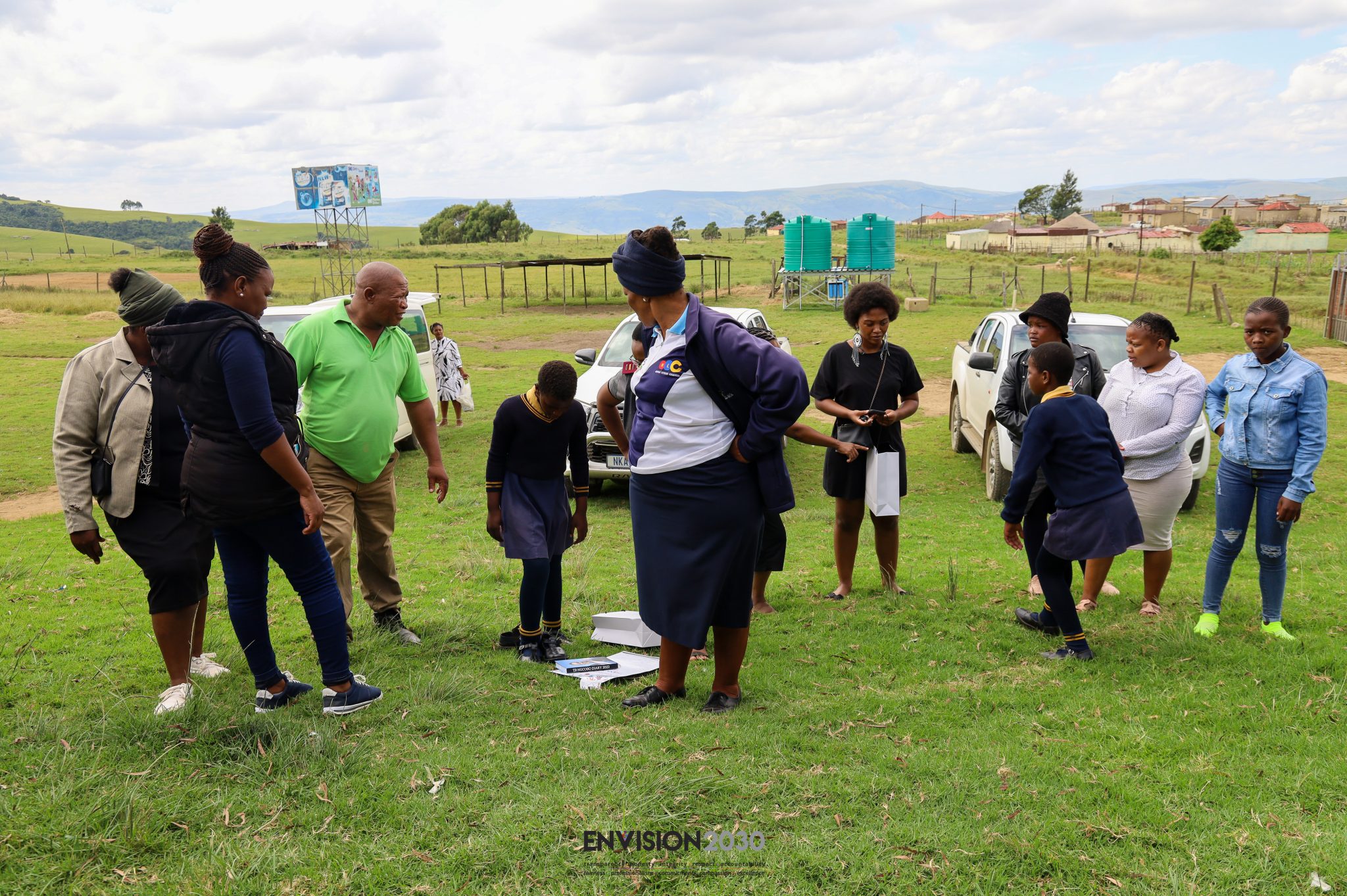 DUT HANDS OVER SCHOOL SHOES TO THE DISADVANTAGED LEARNERS AT QHUDENI ...