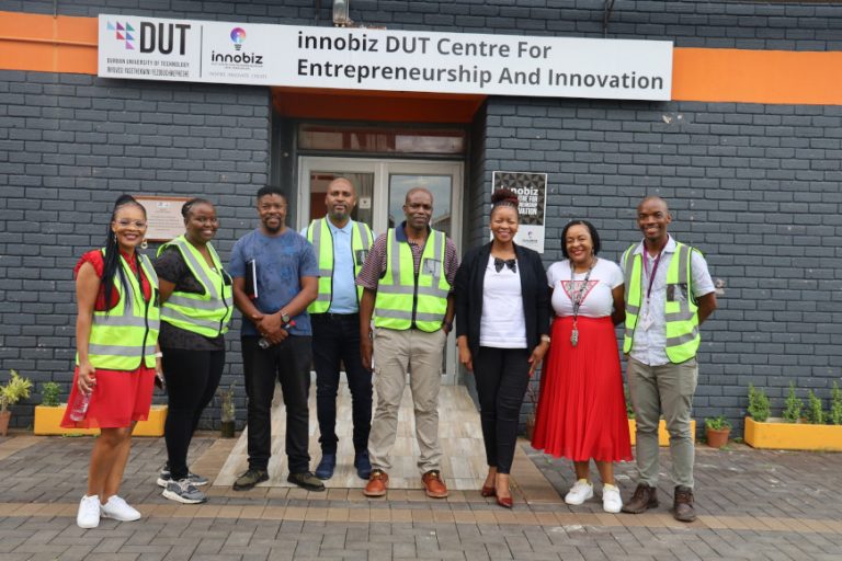 THE REAL ESTATE MANAGEMENT UNIT HOSTED THE CAMPUS WALKABOUT AT DURBAN ...