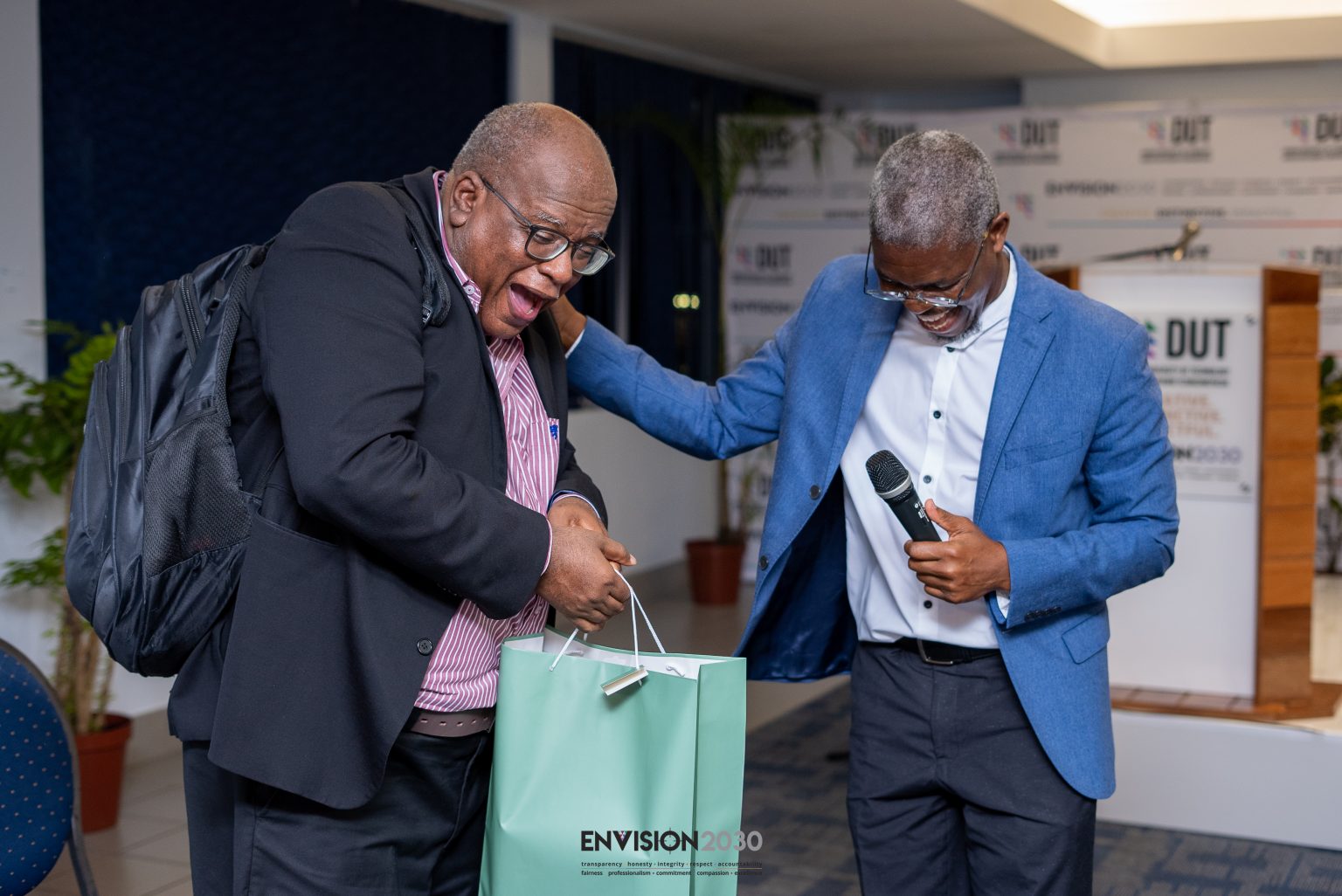 RENOWNED EXPERT IN EDUCATION, PROFESSOR JONATHAN JANSEN SPEAKS ON ...