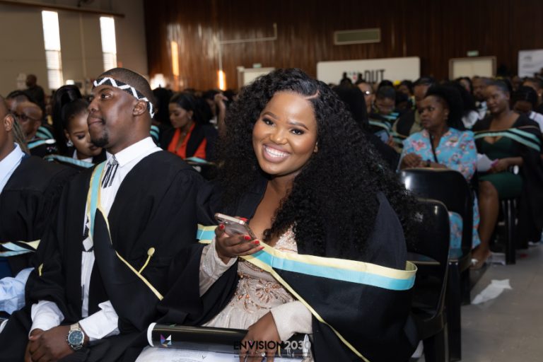 DUT STUDENT ADMINISTRATION CLERK, AMANDA MAKALIMA OBTAINS HER MASTER’S ...